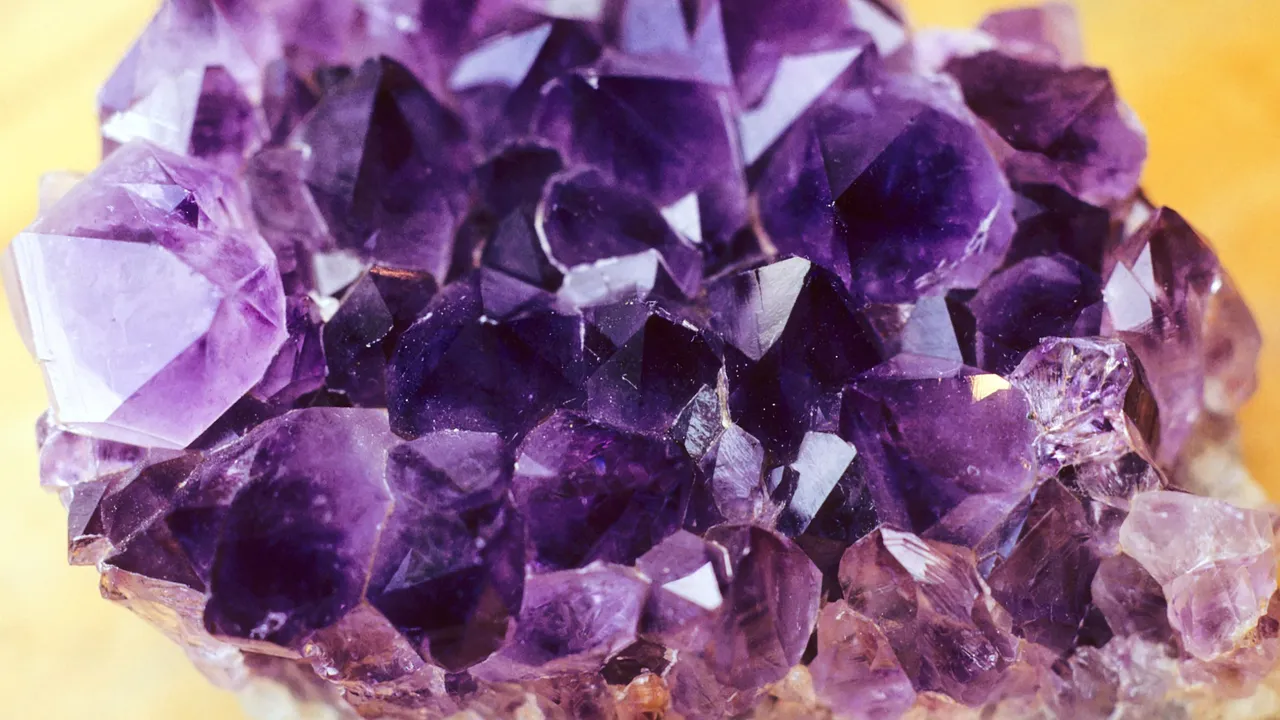 Amatista: La Joya Oculta en el Mundo de la Hechicería y la Magia - La ...